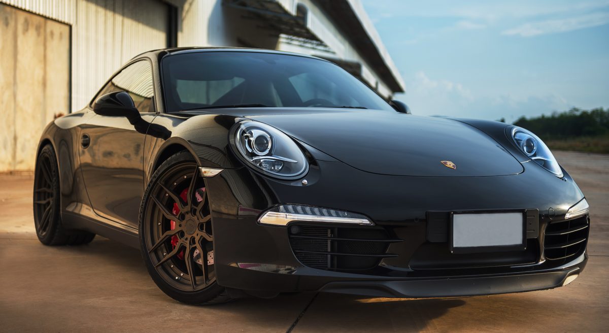 Acceleration Monsters: Cars that go From 0 to 60 MPH in Under 2.5 Seconds